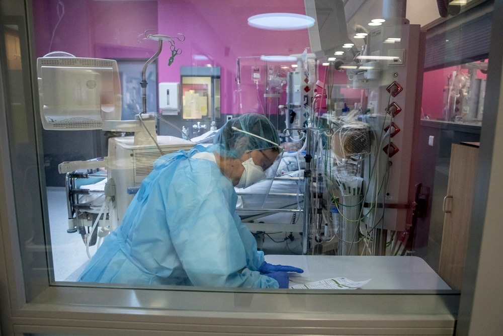 Συνεχίζεται η επέλαση του κορωνοϊού στον πλανήτη – Η θέση της Ελλάδας ...