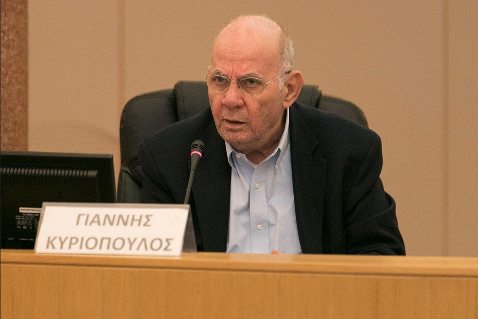 Πέθανε ο καθηγητής Γιάννης Κυριόπουλος – Ήταν διασωληνωμένος σε ΜΕΘ Covid