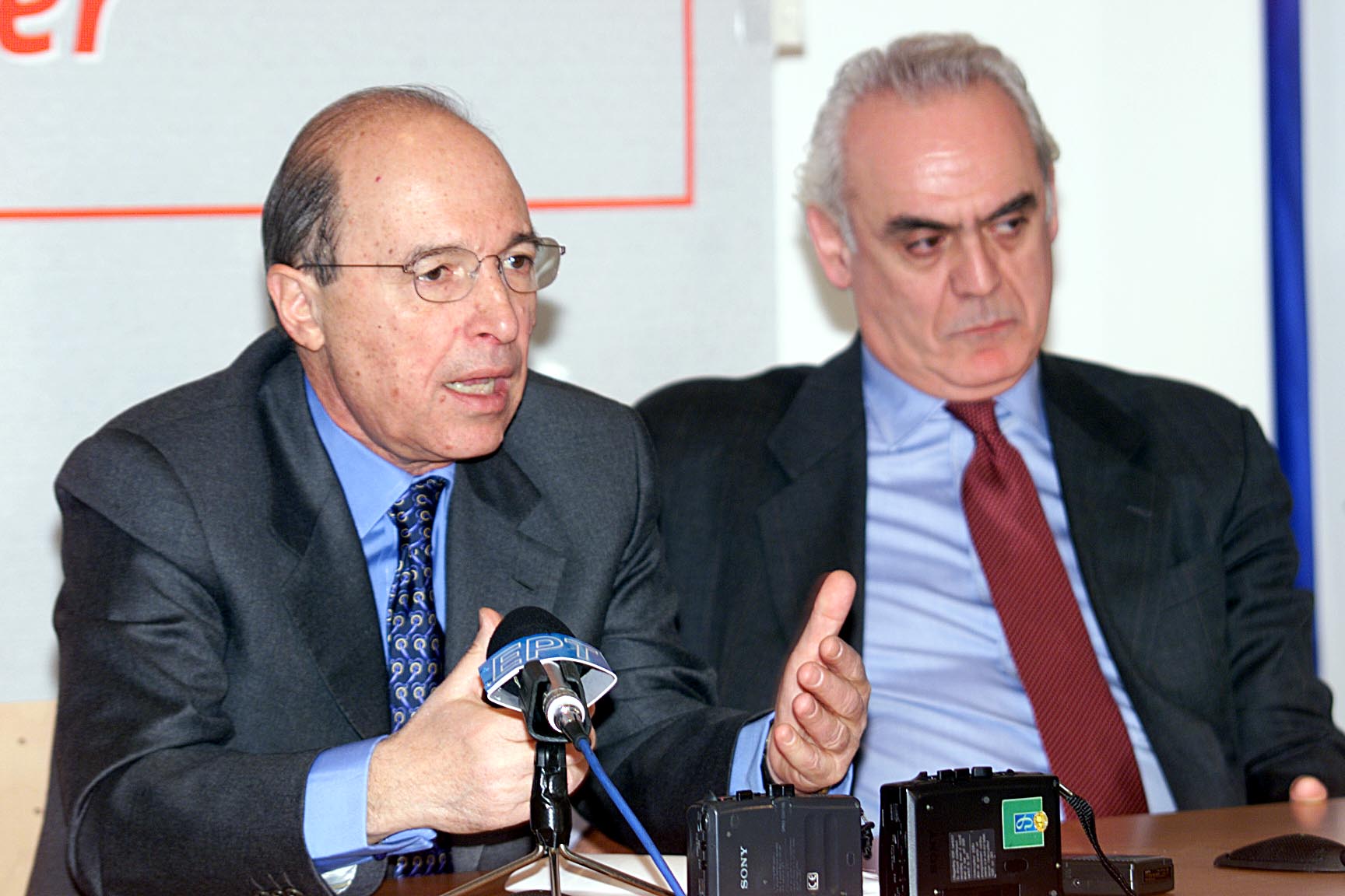 Ακης Τσοχατζόπουλος: Το ιστορικό συνέδριο του ΠΑΣΟΚ που νικήθηκε δύο ...