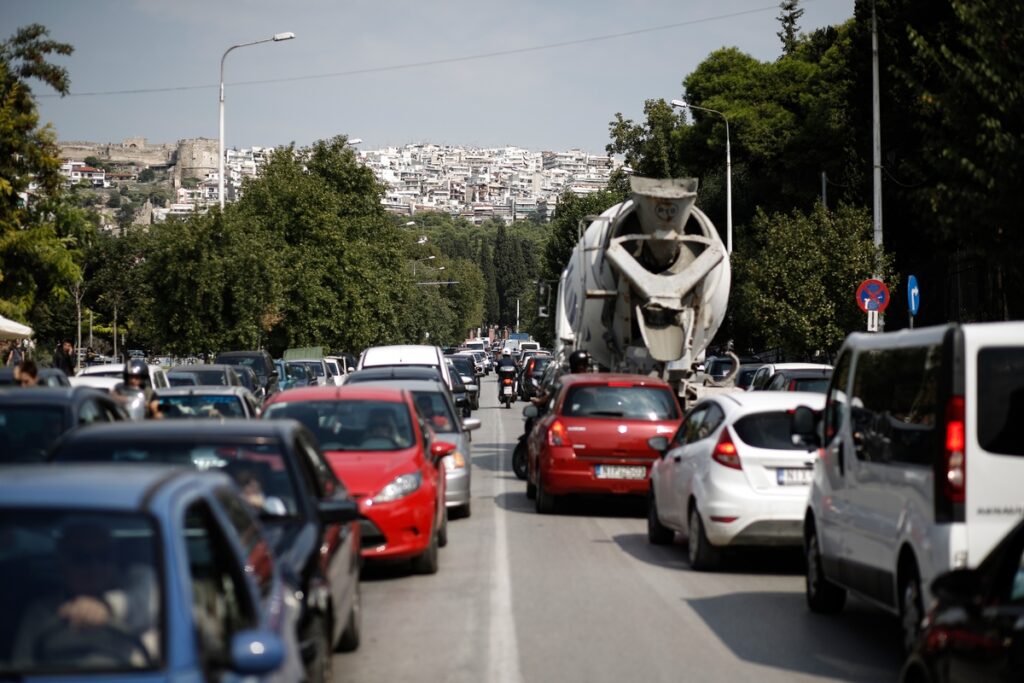 Η ΑΑΔΕ πατάει το κουμπί με ηλεκτρονικές διασταυρώσεις για ανασφάλιστα ...