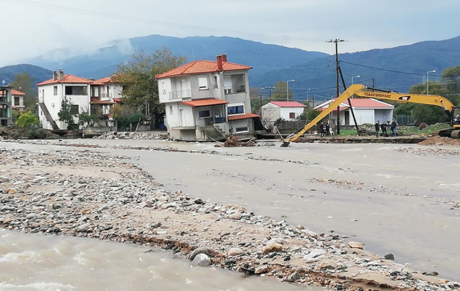 Μεγάλες καταστροφές στην Χαλκιδική – Έγειρε διώροφη μονοκατοικία – Πότε ...