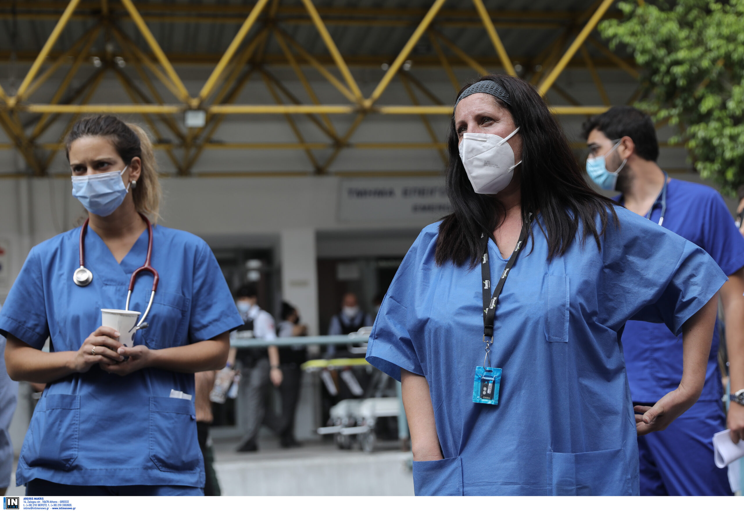 Δραματική κατάσταση στα νοσοκομεία: «Εκκενώνονται ΜΕΘ για ασθενείς με ...
