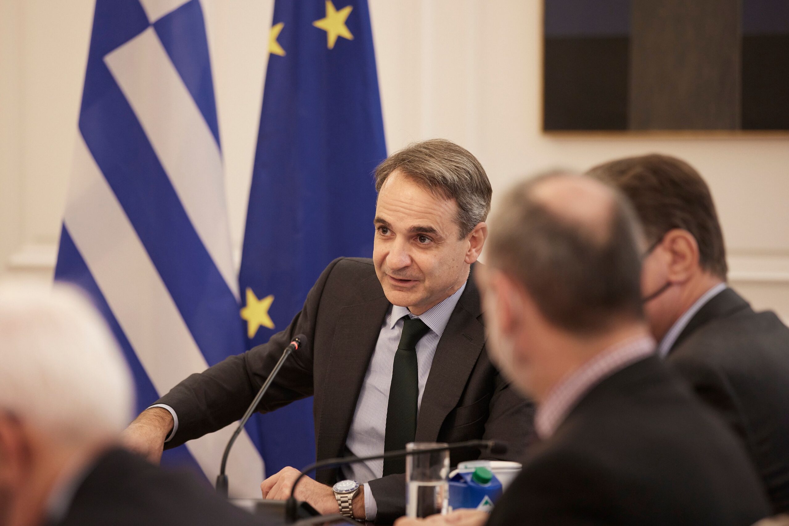 Διπλό μήνυμα Μητσοτάκη: Καλεί σε διάλογο τον Ερντογαν «με βάση τη ...
