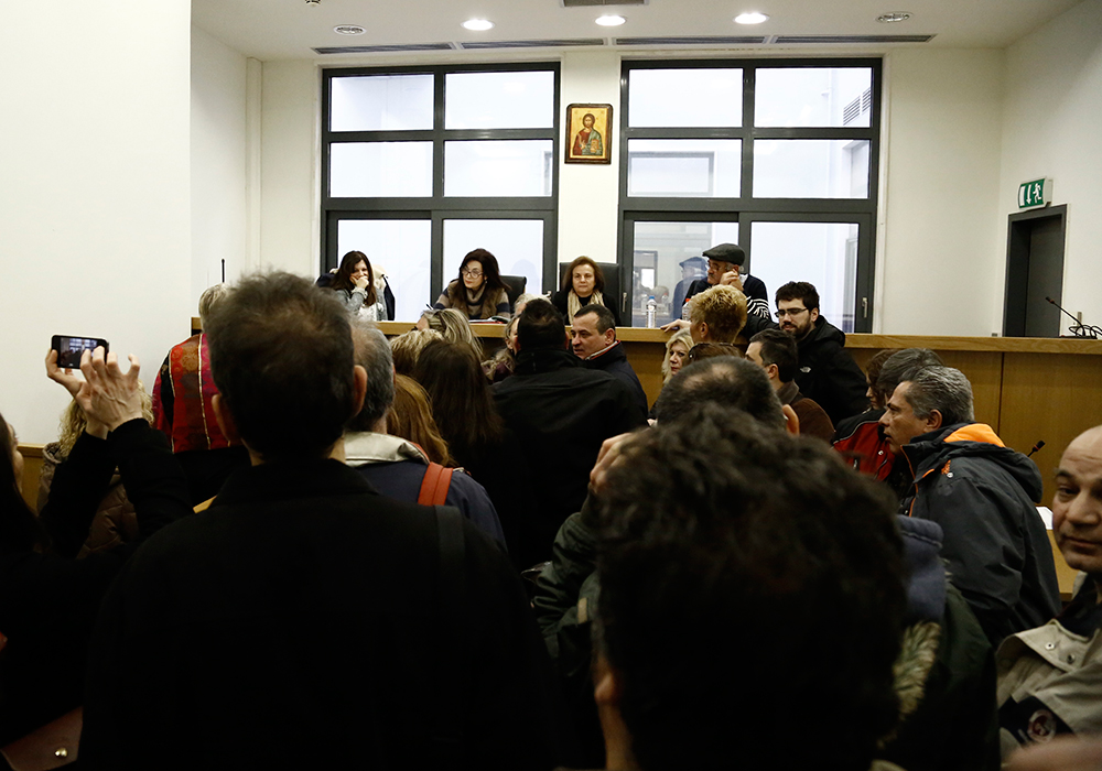 Νομοθετική προστασία της πρώτης κατοικίας ζητούν οι συμβολαιογράφοι