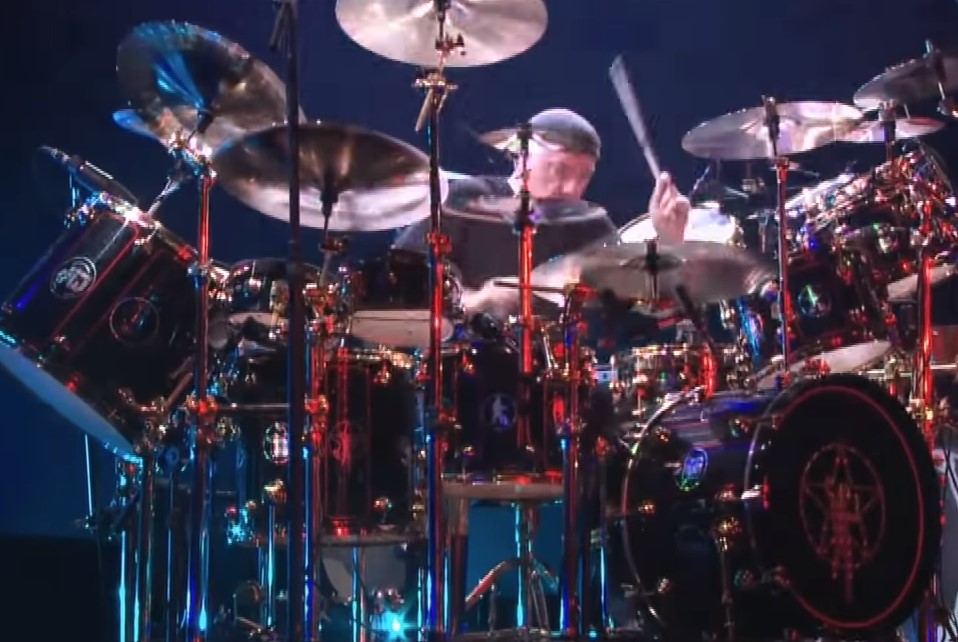 Έφυγε από τη ζωή ο Neil Peart, θρυλικός ντράμερ των Rush