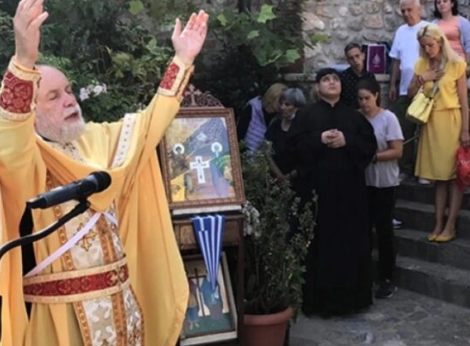 Αγιοι Ισίδωροι: Δυσμενής μετάθεση για τον θαυματοποιό ιερέα
