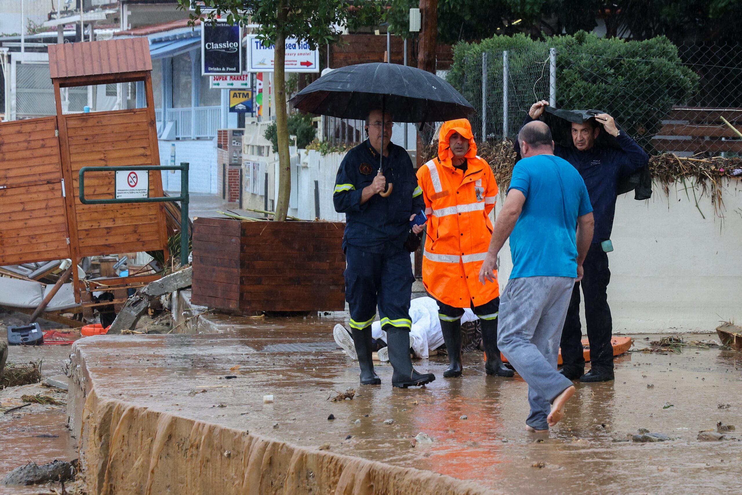 Κρήτη: Οργή και καταγγγελίες από τον κατοίκους για απουσία ...