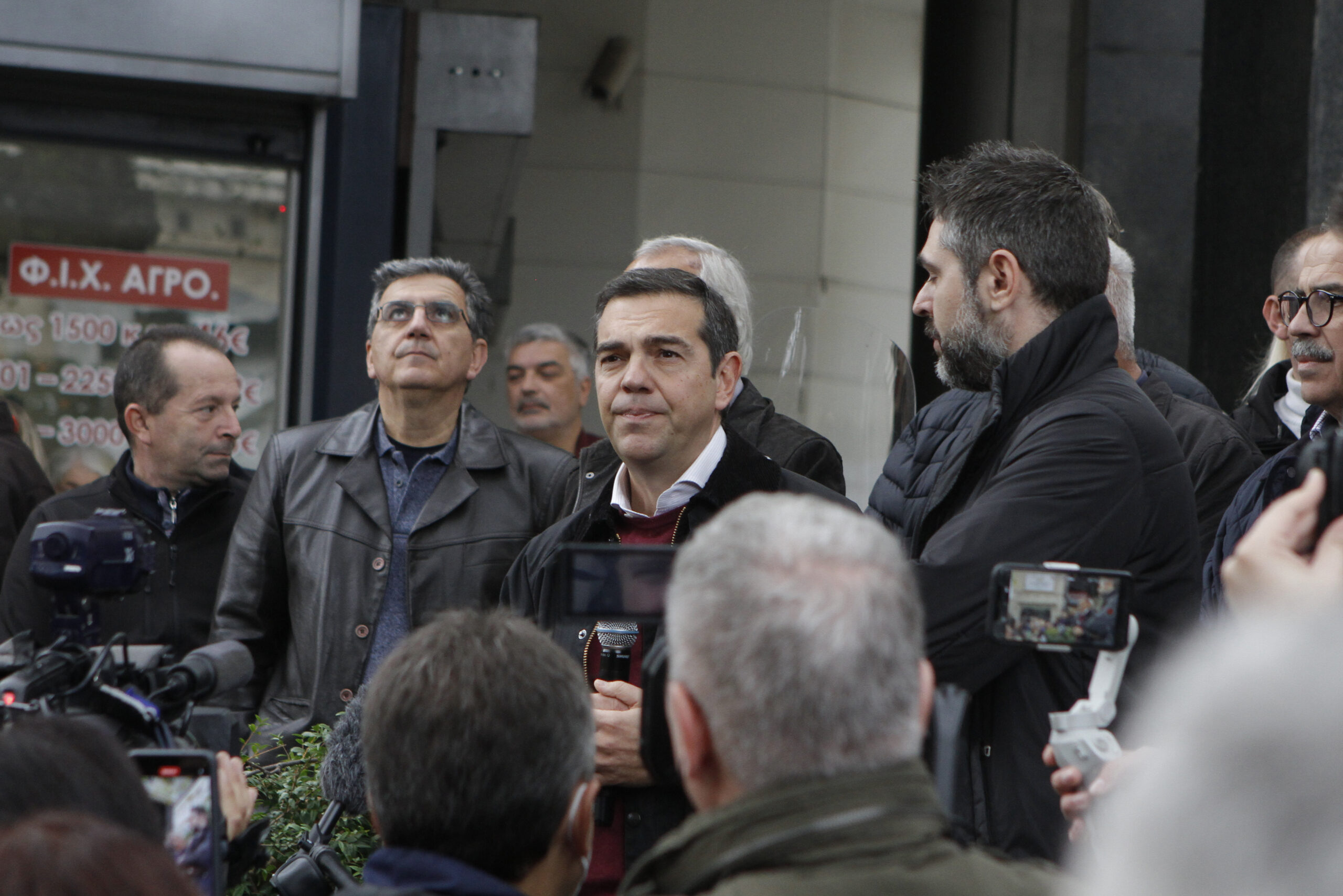Aλ. Τσίπρας: «Οι υπουργοί δεν αντιδρούν στις υποκλοπές για να μην ...