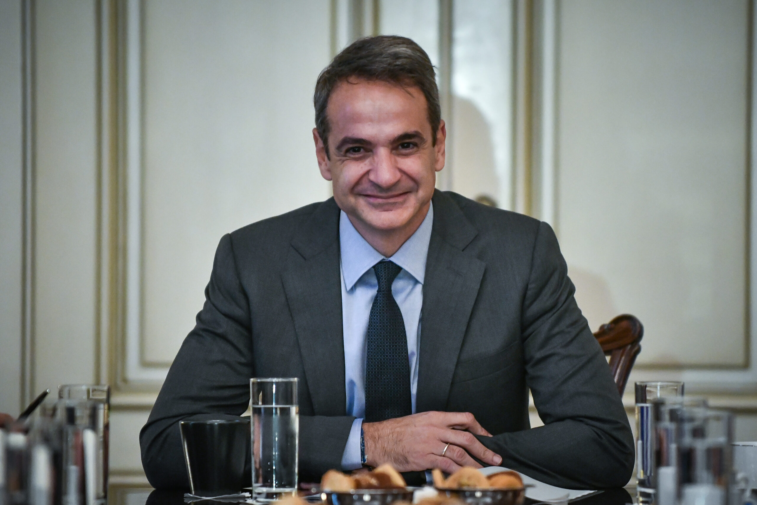 Στην Αλβανία ο Μητσοτάκης: Ιστορική επίσκεψη σε Χειμάρρα, Λιβαδειά ...