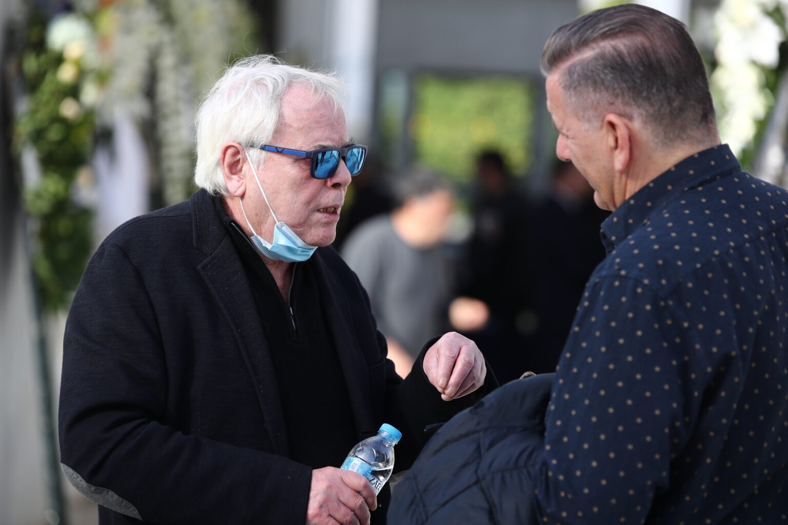 Πλήθος κόσμου στην κηδεία του πατριάρχη της αθλητικής δημοσιογραφίας ...