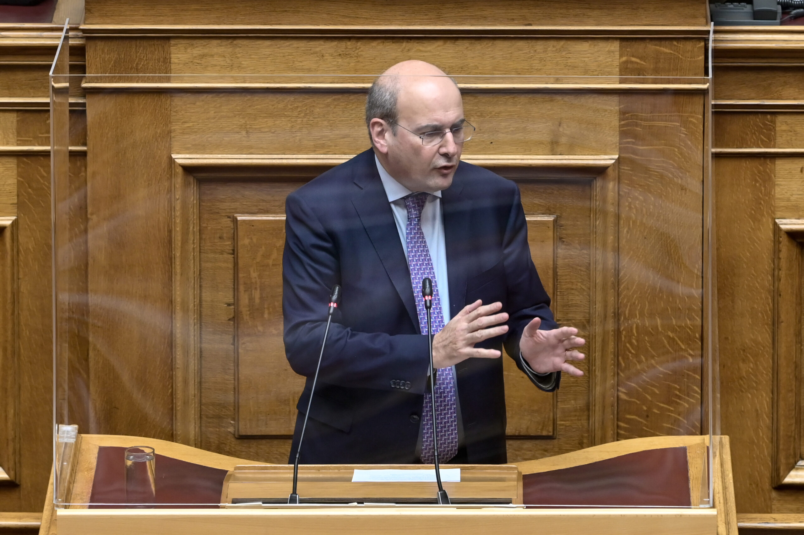 Κ. Χατζηδάκης: «Με 10 νέες πρωτοβουλίες στηρίζουμε την κοινωνία το 2023»