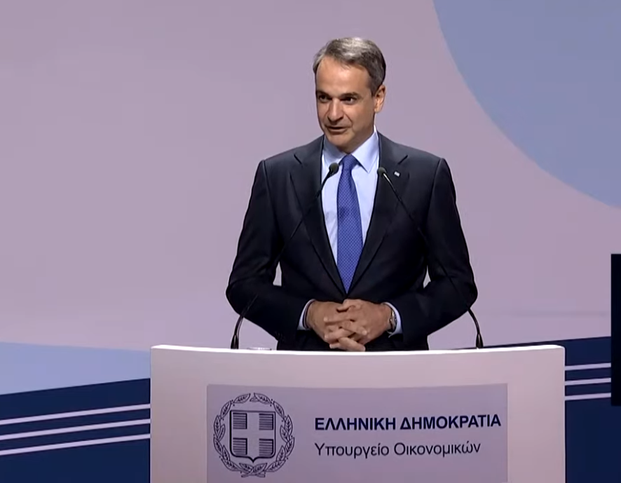 Μητσοτάκης: «Αυξάνονται κατά 8% τα επιδόματα του ΟΠΕΚΑ» (Βίντεο)