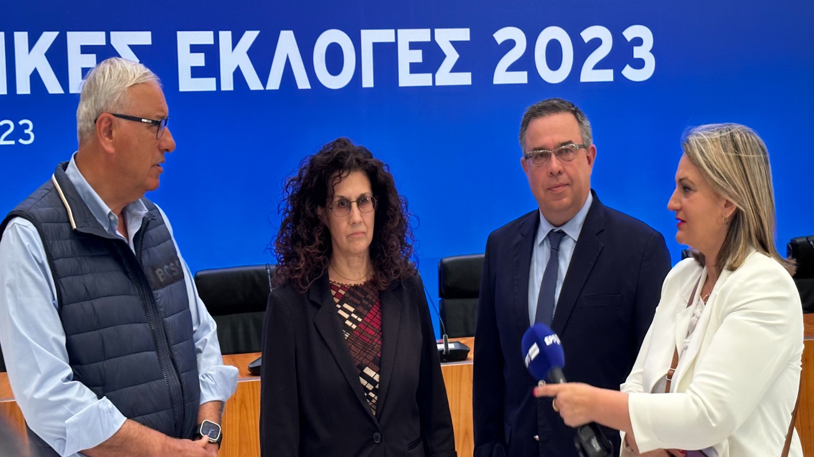 Το Κέντρο Τύπου στο Ζάππειο Μέγαρο επισκέφθηκε η υπηρεσιακή Υπουργός ...