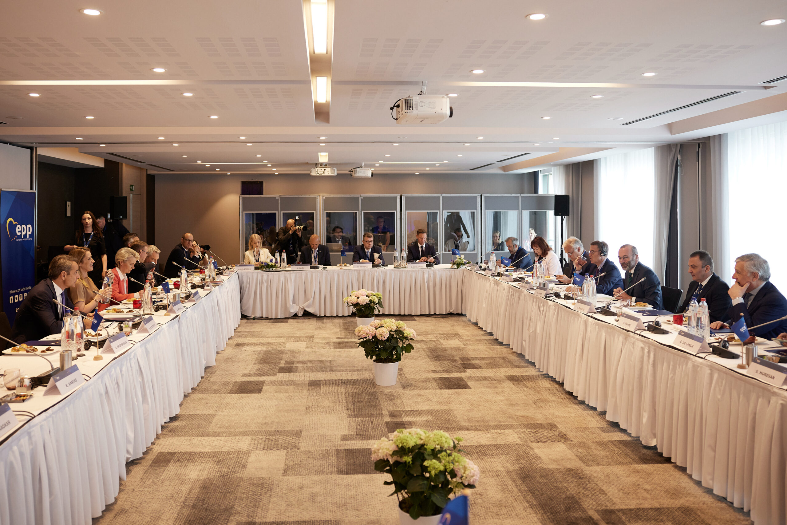 Σύνοδος Κορυφής για μεταναστευτικό: Επιμένουν να διαφώνουν Ουγγαρία και ...