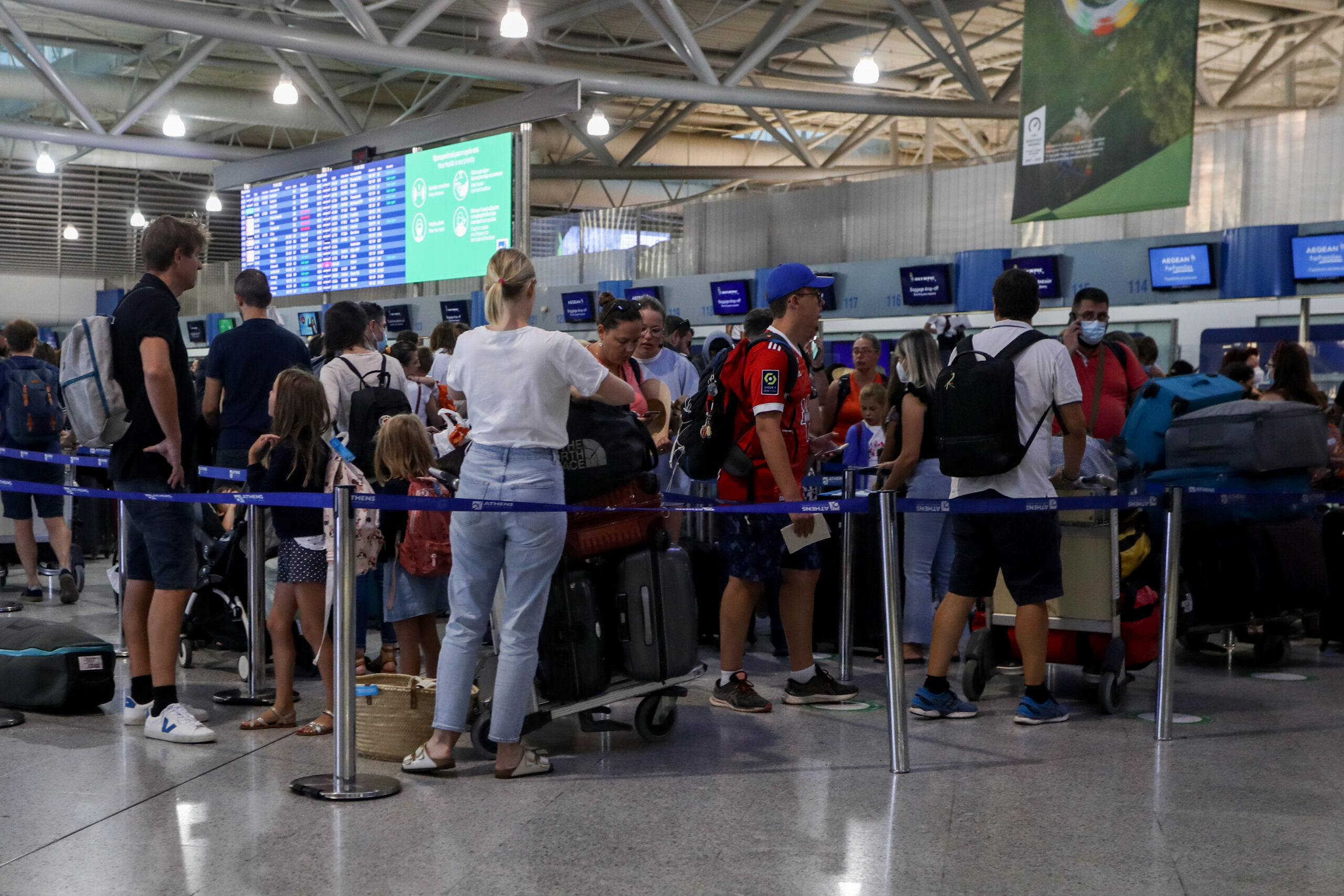 Πετώντας στην Ελλάδα: Τα κορυφαία αεροδρόμια της χώρας, βάσει κίνησης ...