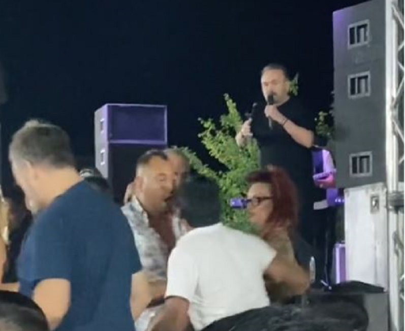Σταμάτης Γονίδης: Ξύλο… μετά μουσικής ενώ τραγουδούσε σε πανηγύρι ...