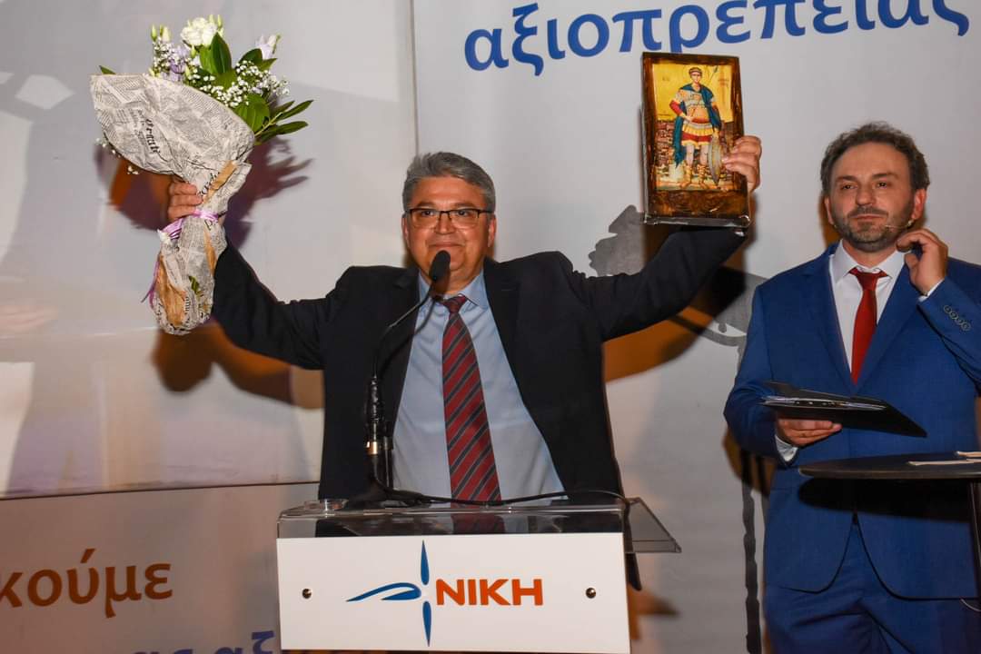 Κόμμα ΝΙΚΗ – Χέρι-χέρι με τους συνωμοσιολόγους ο Νατσιός: «Η μαζικότητα ...