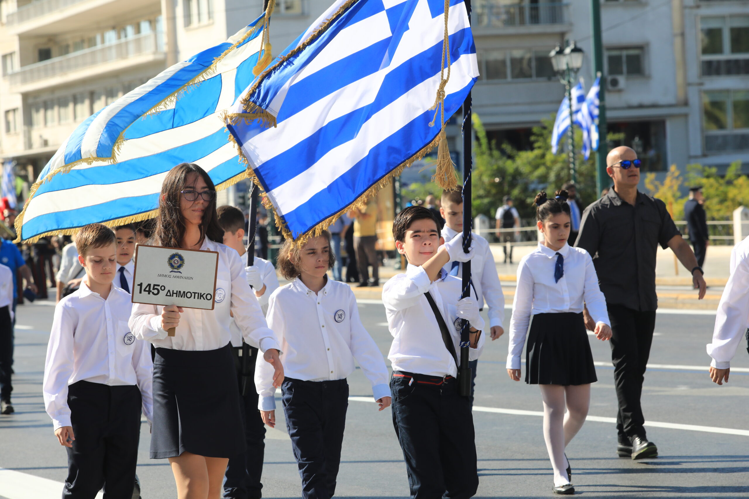 28η Οκτωβρίου: Ολοκληρώθηκε η μαθητική παρέλαση στην Αθήνα