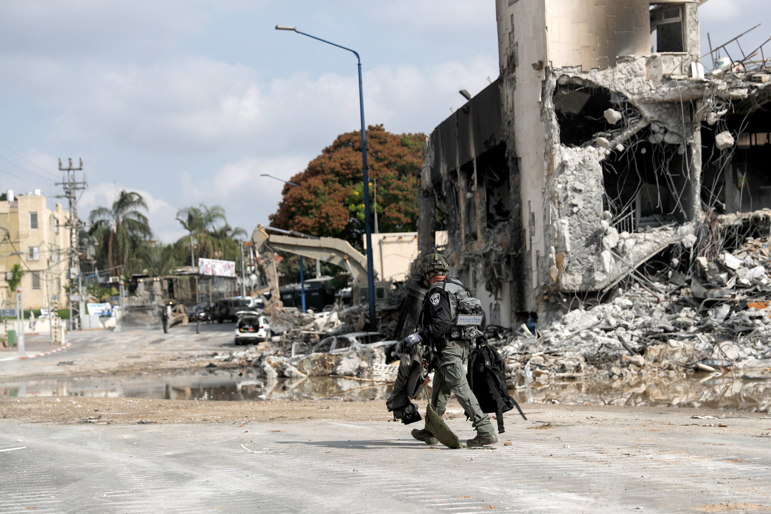 Πόλεμος Ισραήλ – Χαμάς: Πάνω από 900 νεκροί Ισραηλινοί και Παλαιστίνιοι ...