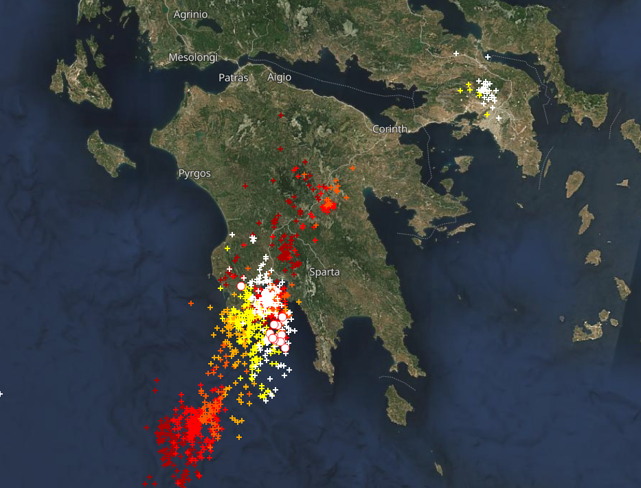 Η κακοκαιρία έφτασε: Ισχυρή κεραυνική δραστηριότητα στη δυτική ...