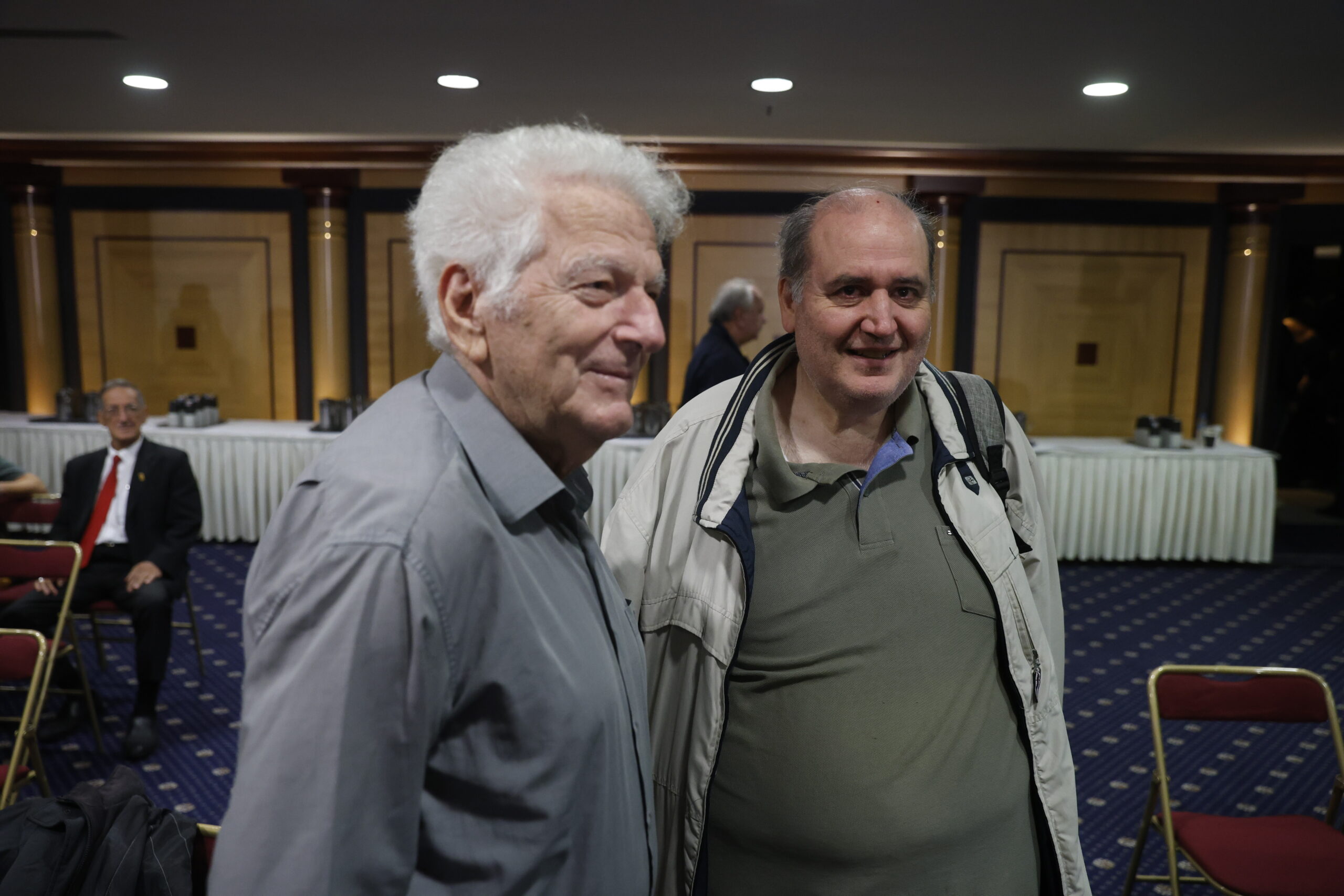 ΣΥΡΙΖΑ: Πρώτος «έπιασε καρέκλα» ο Νίκος Φίλης στην Κεντρική Επιτροπή ...