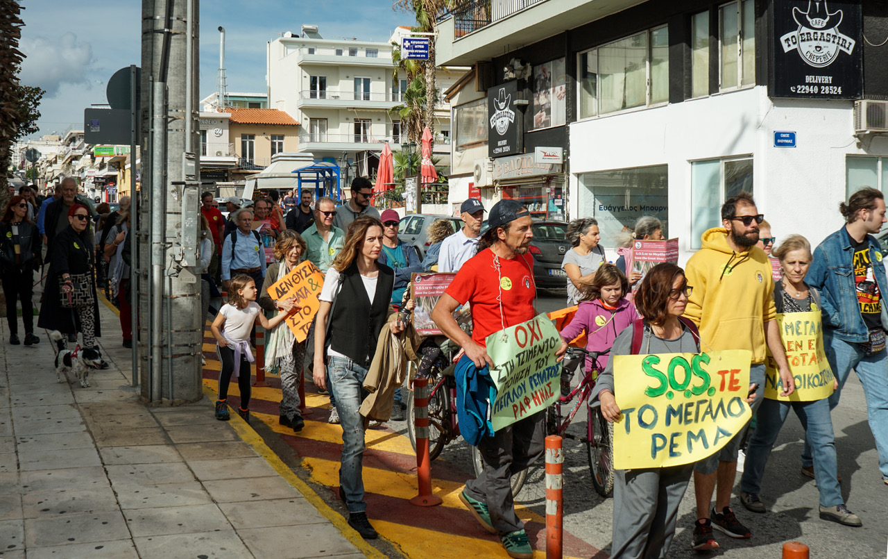 Ραφήνα – Νέοι κατέφυγαν στη Δικαιοσύνη για την προστασία του μεγάλου ...