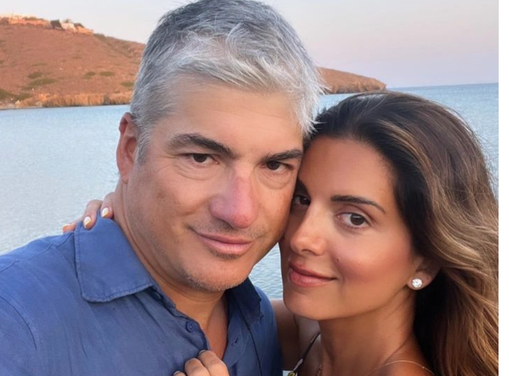 Βραδινή έξοδος για Τσιμτσιλή – Σοφό: H sexy εμφάνιση της παρουσιάστριας
