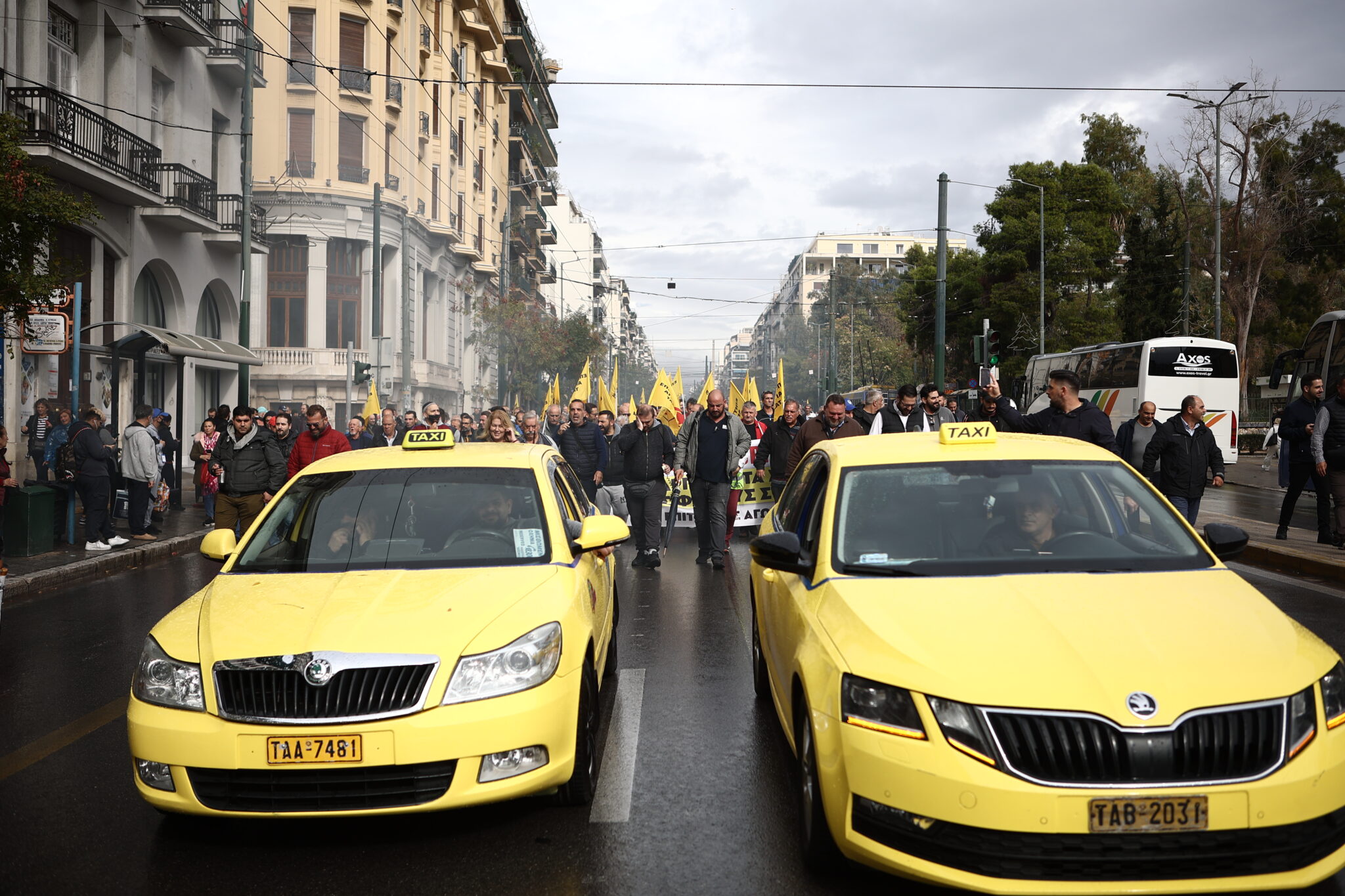 Απεργία 28ης Φεβρουαρίου: Χειρόφρενο στις μεταφορές – Πως θα κινηθούν ...
