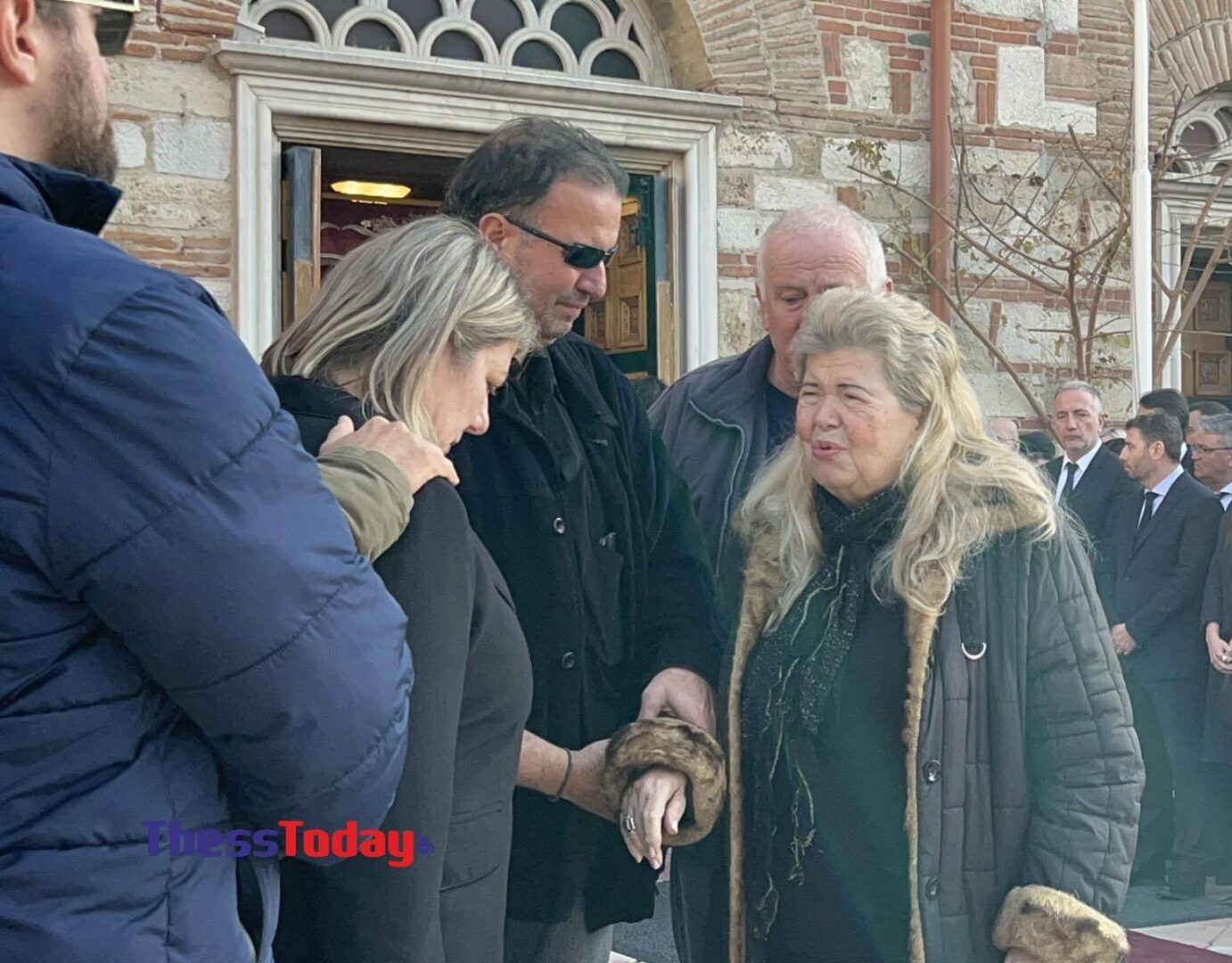 Θεσσαλονίκη: Συγκλόνισε η μητέρα του 31χρονου αστυνομικού – «Βαστάω ...