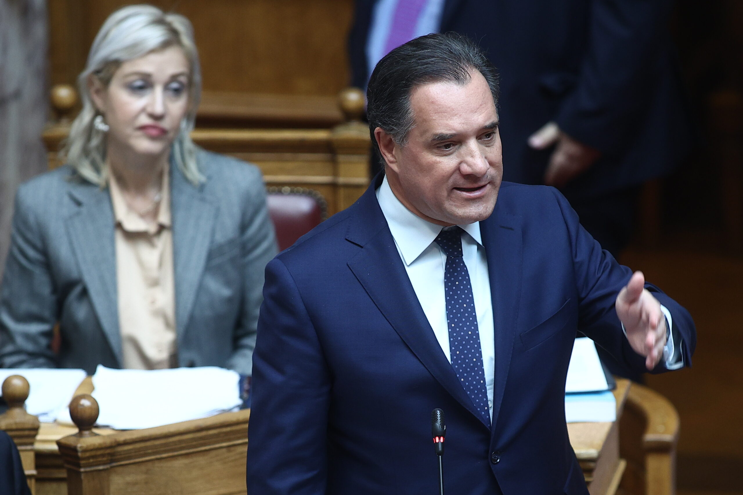 Γεωργιάδης σε Φάμελλο: «Πάλι καλά που είχαμε τον Άγιο Αντώνη Σαμαρά ...