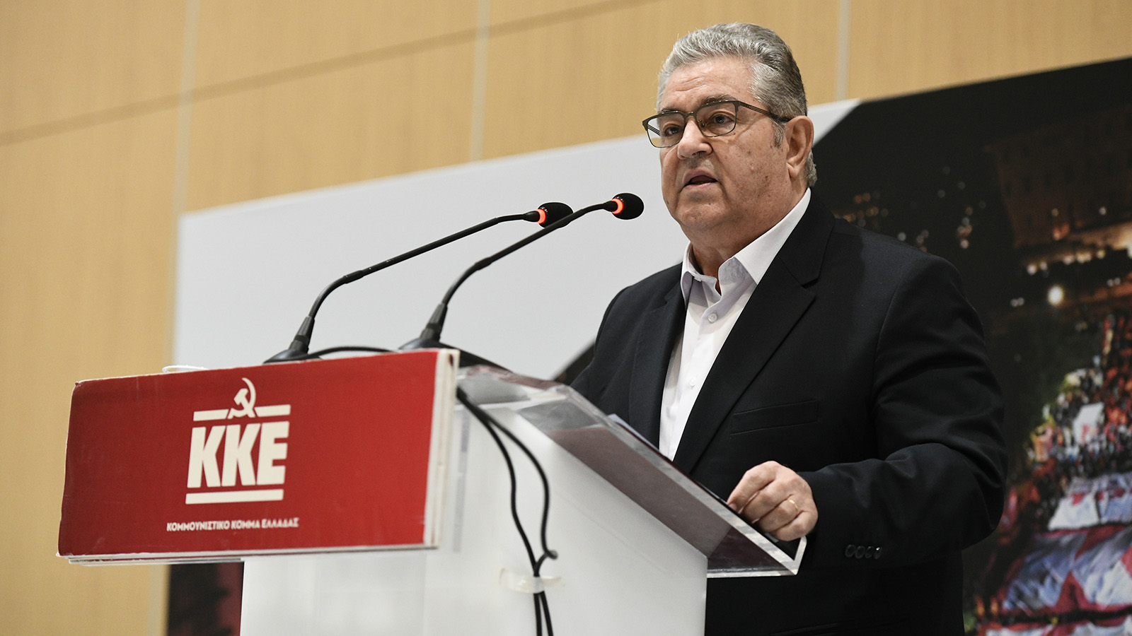 Κουτσούμπας κατά Κασσελάκη: «Αλήθεια, έψαχναν να βρουν πολύ αυτό το ...