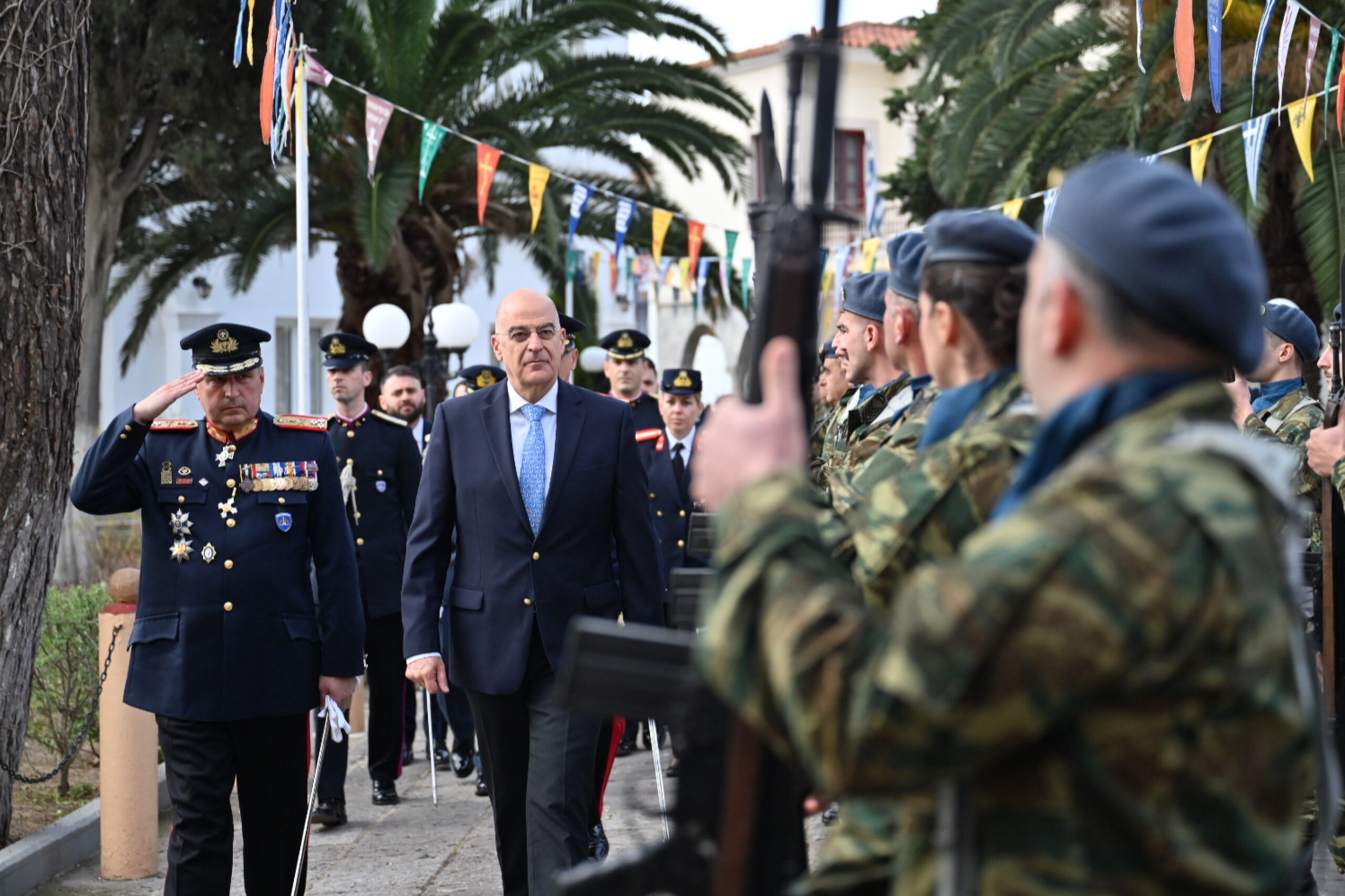 Η επίσκεψη Δένδια στη Λήμνο «ενόχλησε» την Τουρκία – «Προβοκάτσια» λένε ...