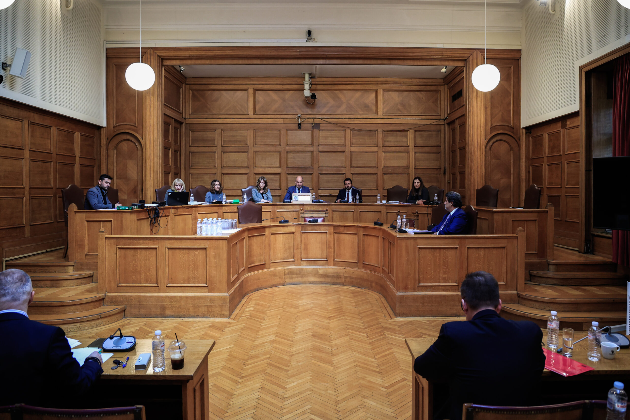 Εξεταστική για Τέμπη: Ένταση μεταξύ Αποστολάκη-Λαζαρίδη – «Ξέρει από ...