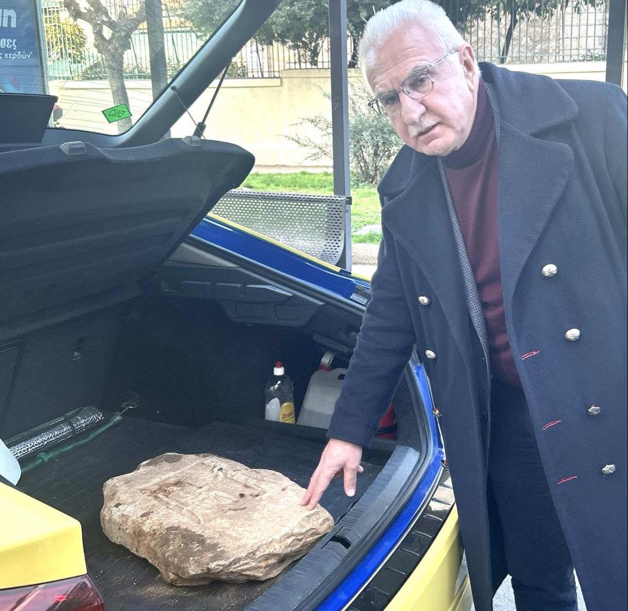 Ιωάννινα: Πήρε ταξί και πήγε να πουλήσει αρχαία – Μεγάλο χτύπημα στην ...
