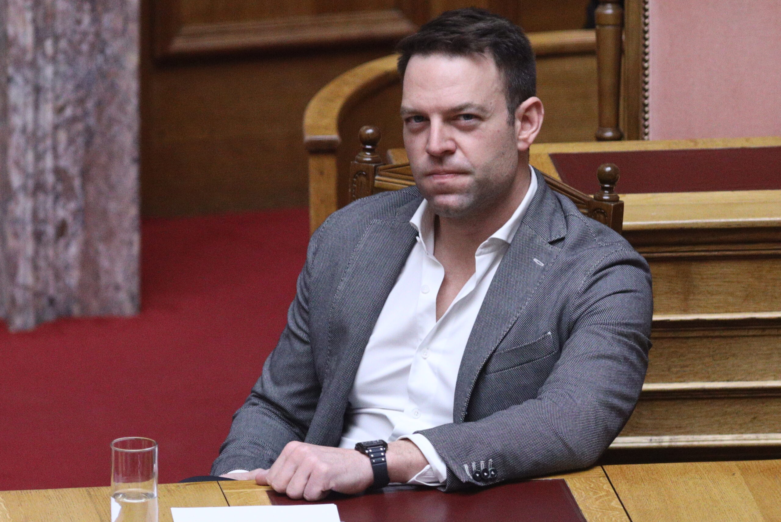«Βέρτιγκο» Κασσελάκη με «Πρώτο Θέμα»: Ανεβάζει άρθρο από το site που ...