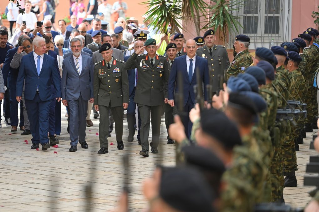 ΑΜΥΝΑ