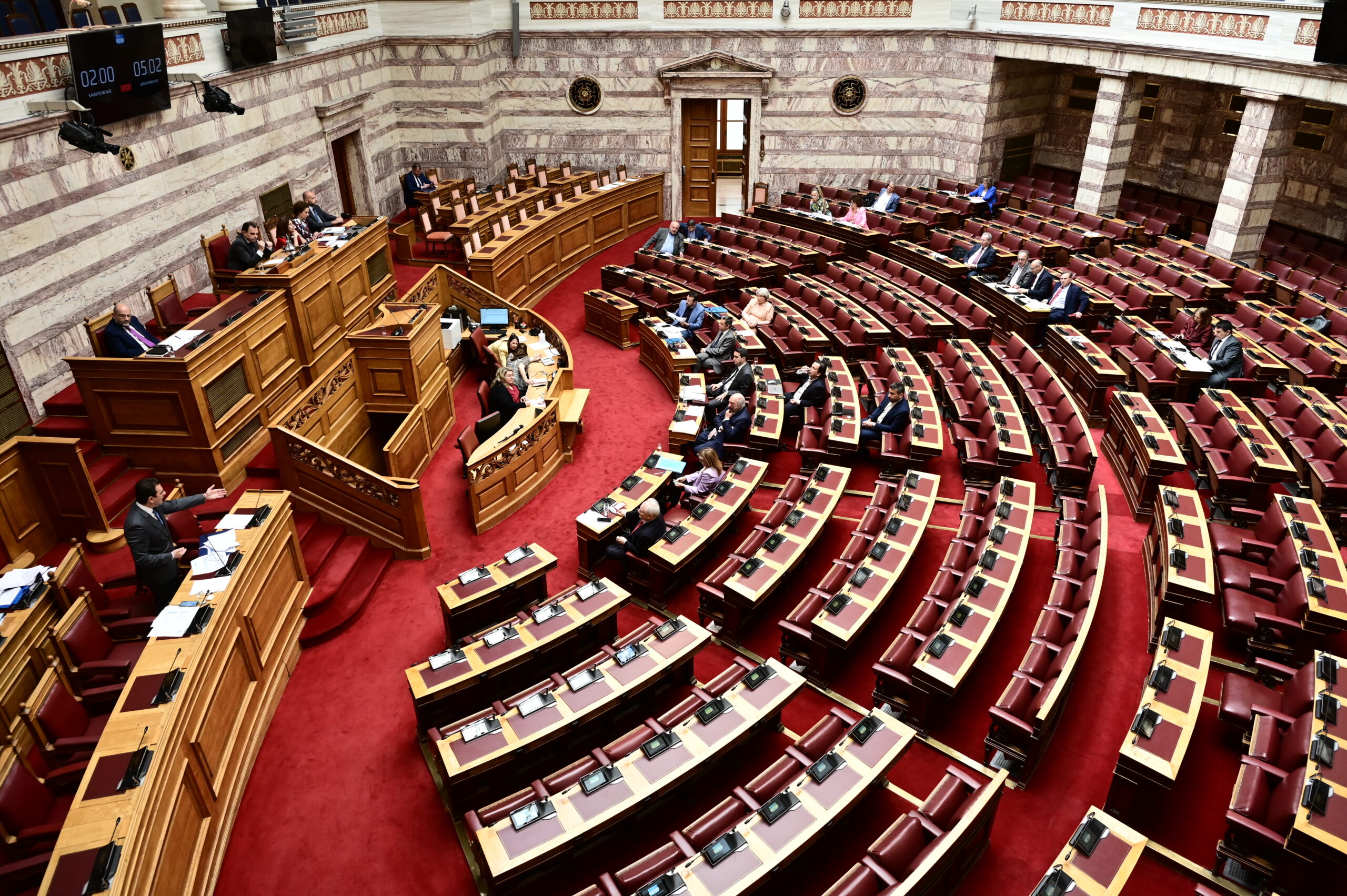 Στη Βουλή η δικογραφία για την τραγωδία των Τεμπών – Τα πολιτικά ...