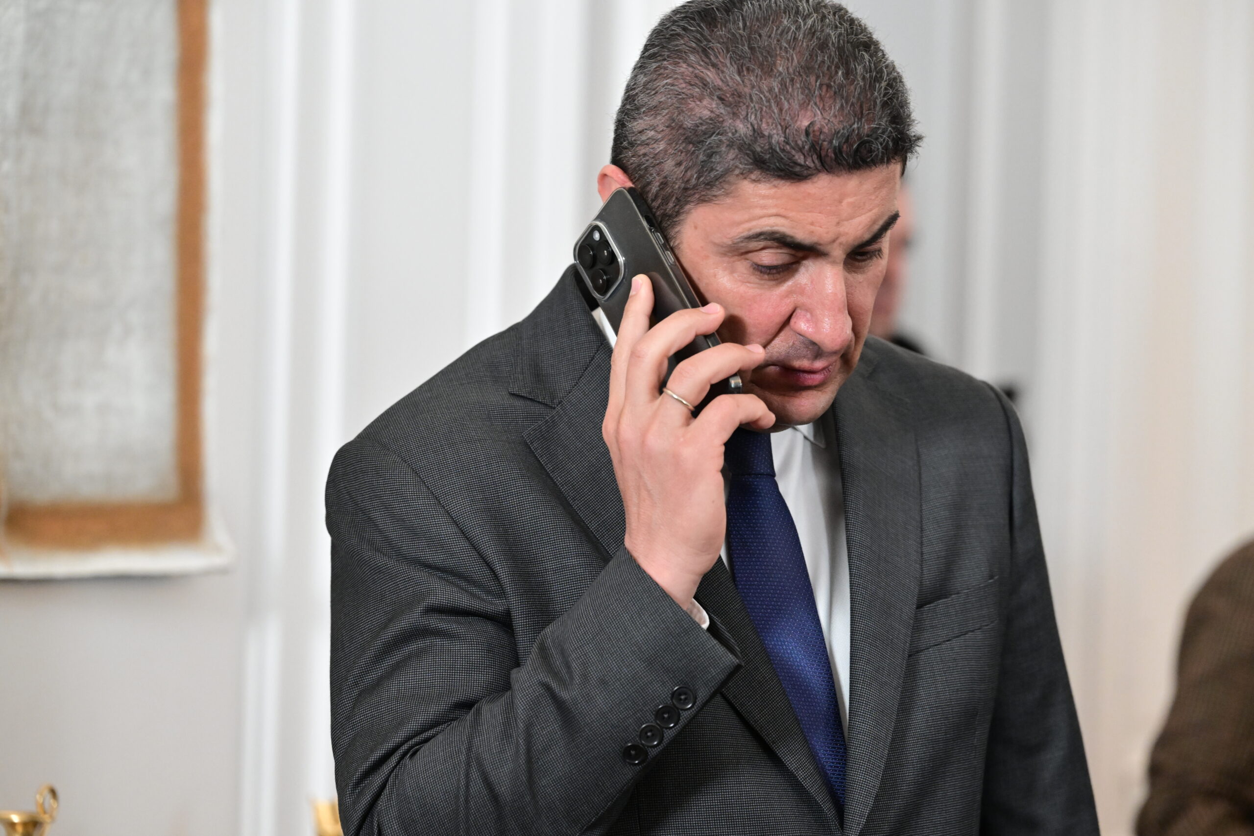 Ο Μητσοτάκης διέγραψε τον Λευτέρη Αυγενάκη από την κοινοβουλευτική ...