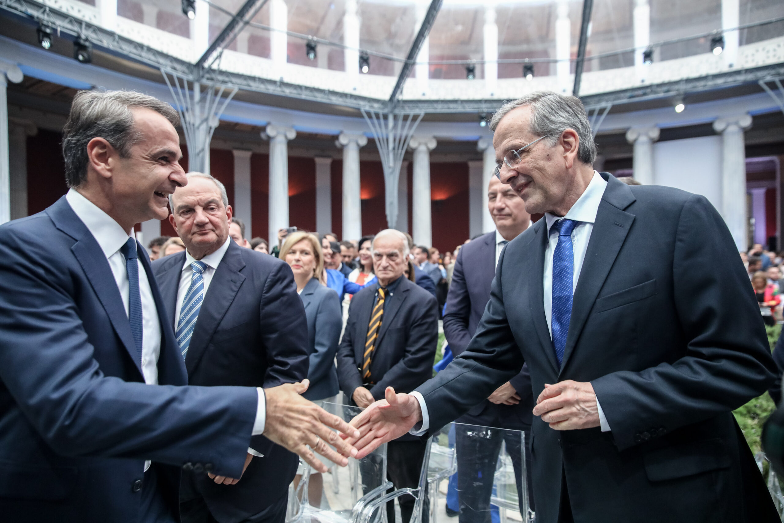 Επίθεση του περιβάλλοντος Σαμαρά σε Μητσοτάκη: Προσχηματική η αναφορά ...