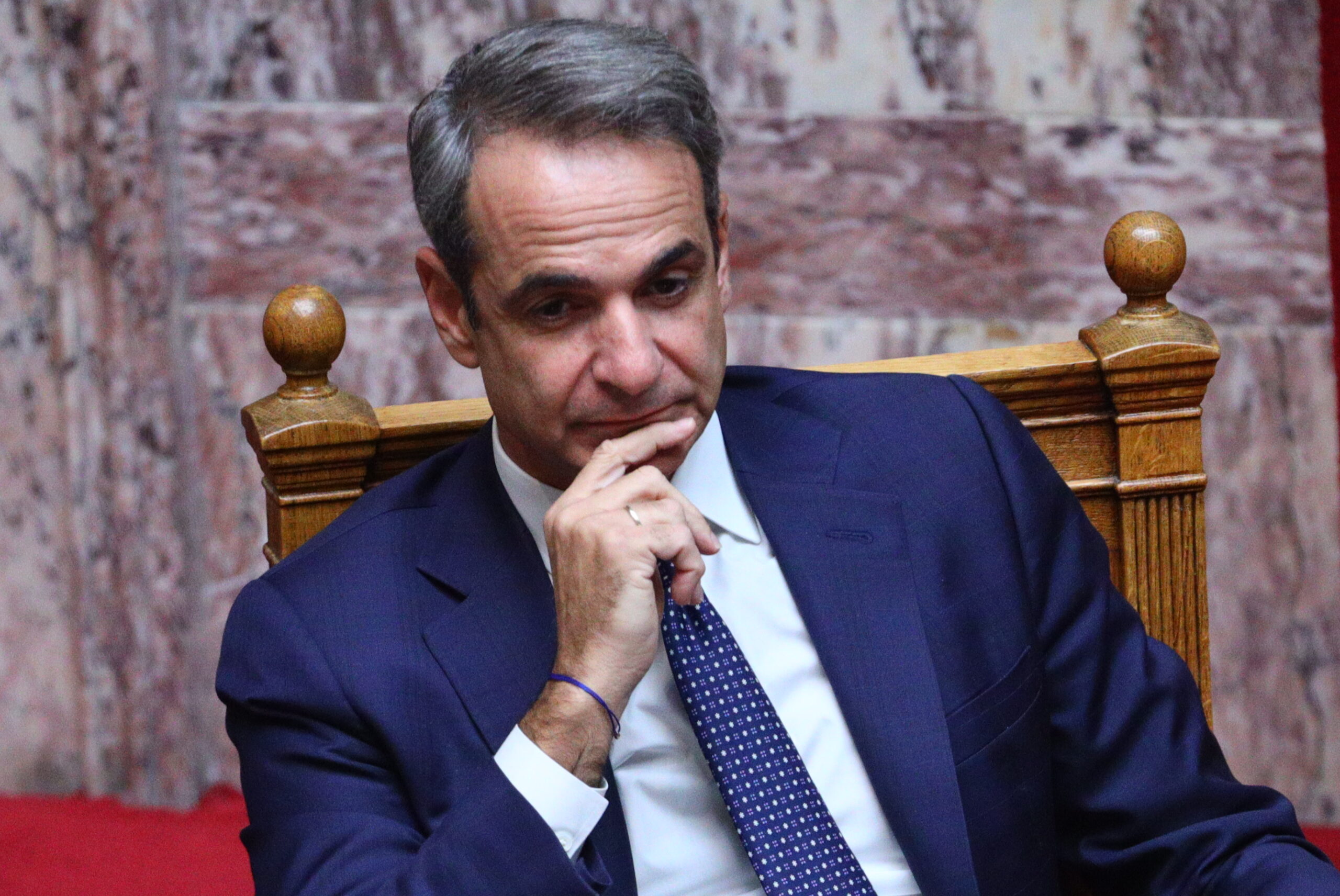 Πίσω από την αλαζονεία του 41%: Ο Μητσοτάκης επιλέγει συνομιλητές και ...