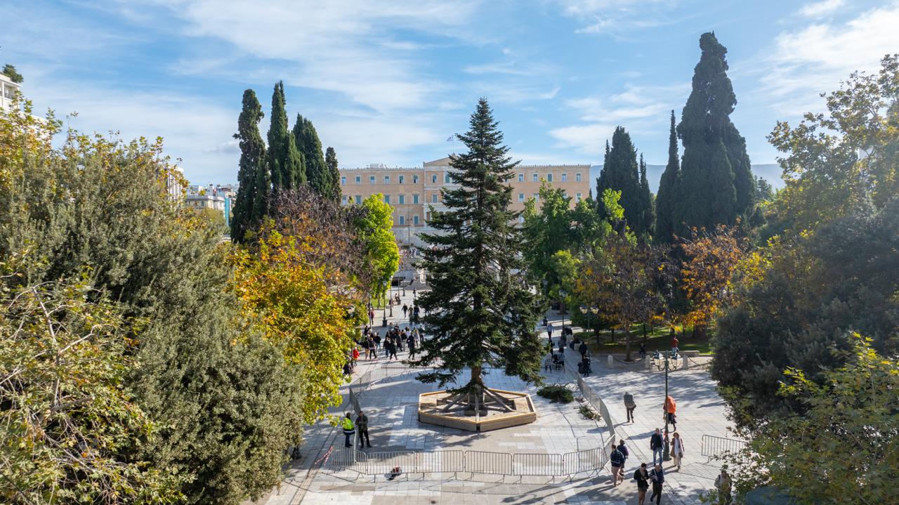 Η Αθήνα φορά τα γιορτινά της – Δούκας: «Αυτά τα Χριστούγεννα θα είναι ...