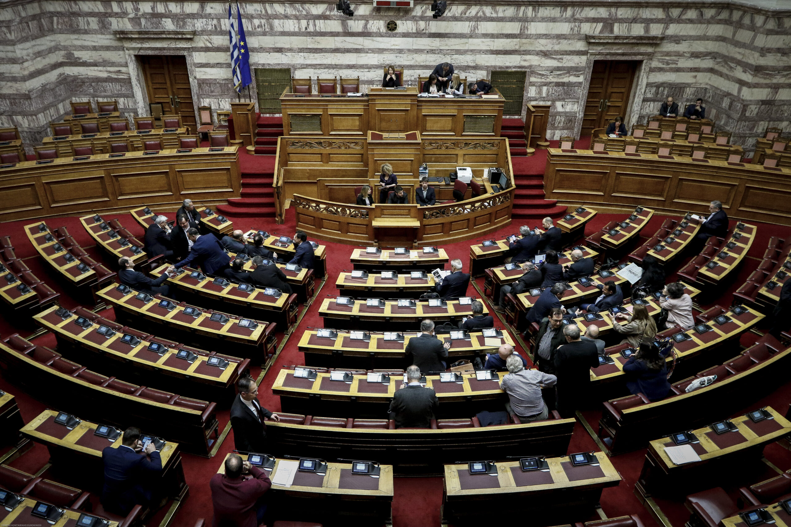 Στη Βουλή η δικογραφία-φωτιά για το σκάνδαλο ΟΠΕΚΕΠΕ – “Καυτοί ...