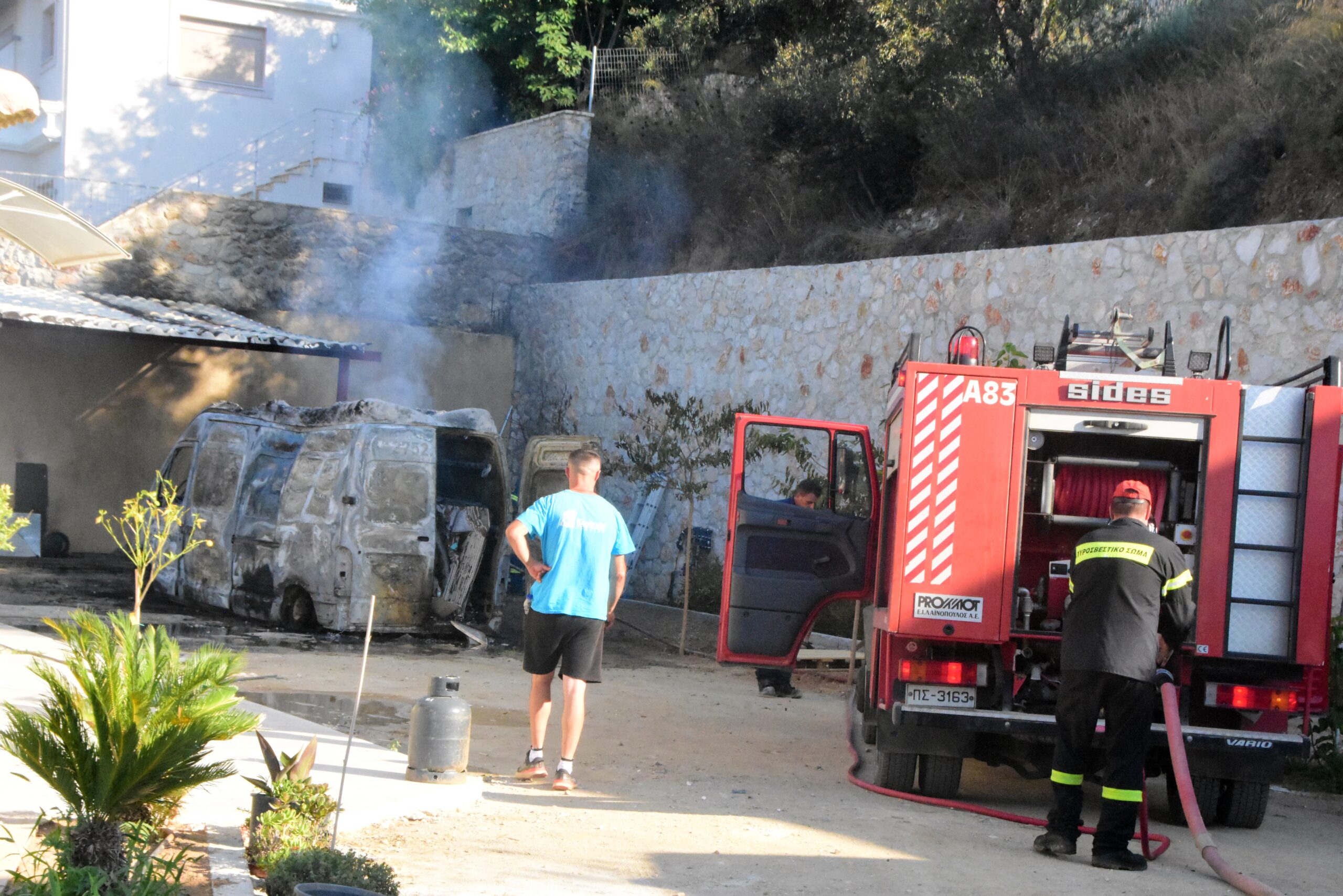 Υπο μερικό έλεγχο η φωτιά στο Μαρκόπουλο – 50 αγροτοδασικές πυρκαγιές ...