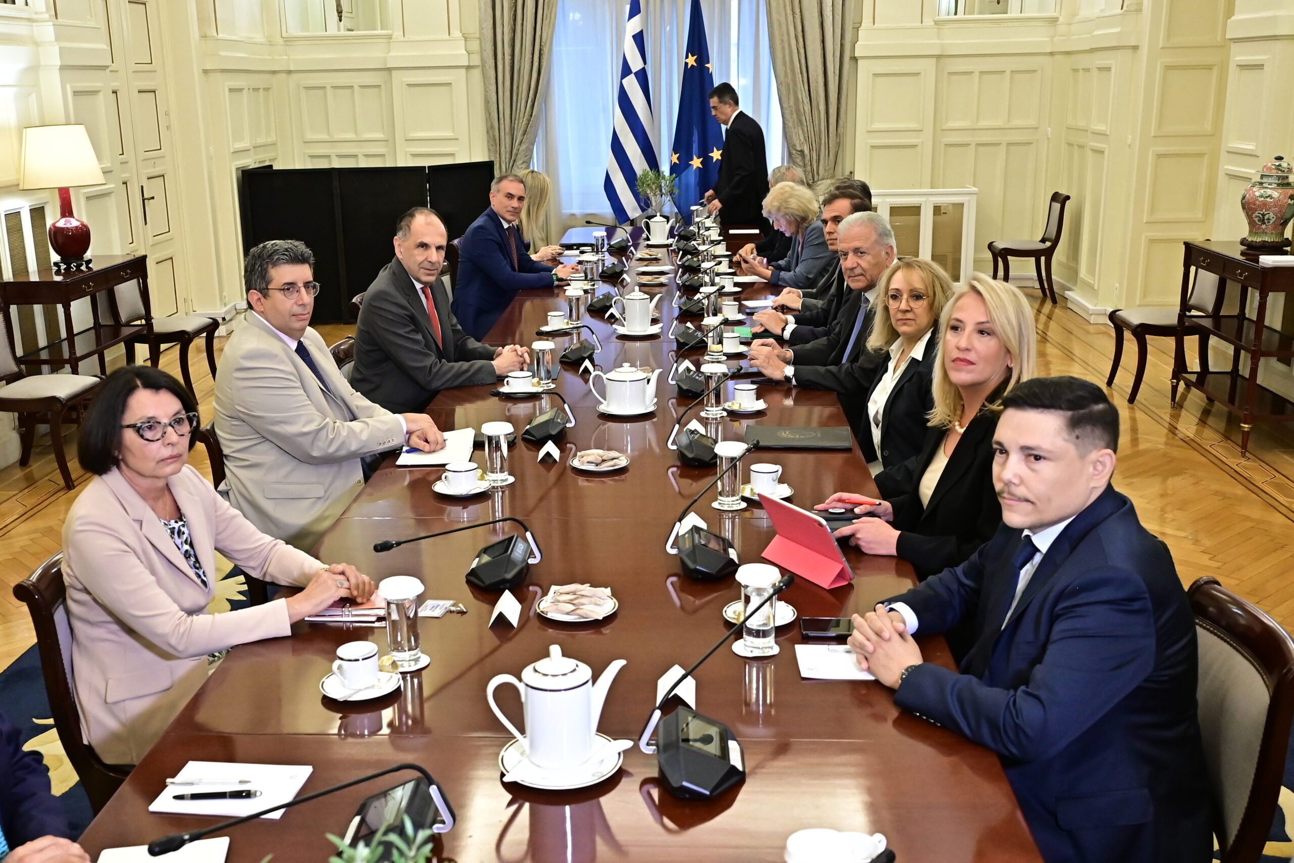Σε εξέλιξη το Εθνικό Συμβούλιο Εξωτερικής Πολιτικής, στο ΥΠΕΞ, για το ...