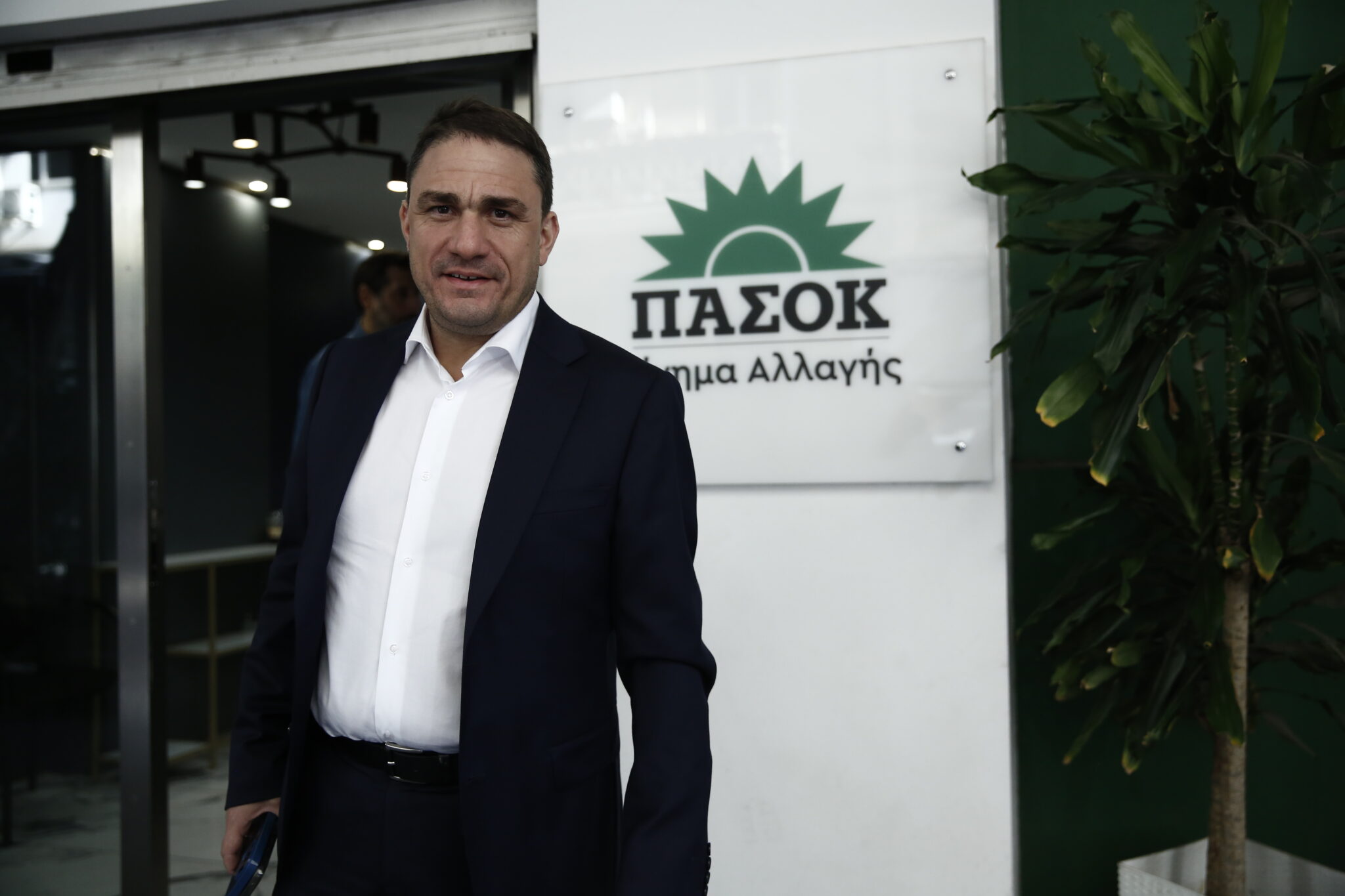 «Πόλεμος» ΠΑΣΟΚ – Κυβέρνησης για 35ωρο και 4ήμερο – Τσουκαλάς: Δεν ...