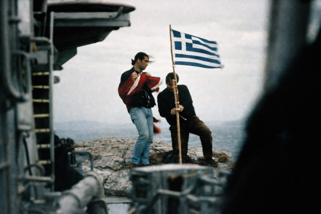 Ήμουν εκεί στα Ίμια: Μαρτυρία από το κατάστρωμα και ευθύνες από τη ...