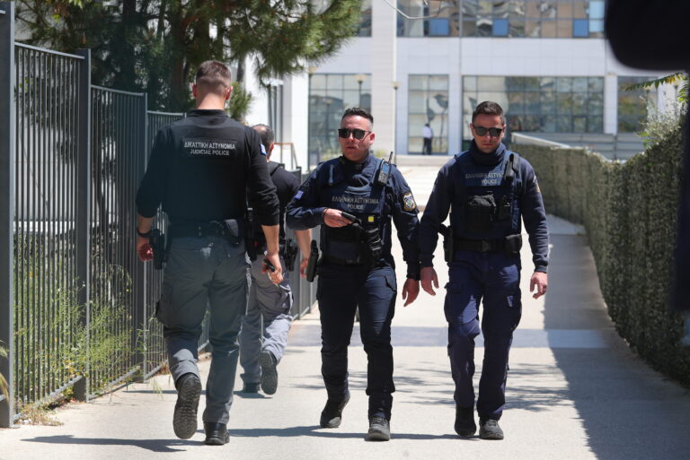 Ένωση Δικαστών και Εισαγγελέων: «Προαναγγελθείσα» η αιματηρή επίθεση ...